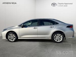 Grey Toyota Corolla 2024 in Riga, with an engine capacity of 1.80 L and mileage of 37 thousand km for 23900 €, photo 4 on AUTOMOTO.COM.LV