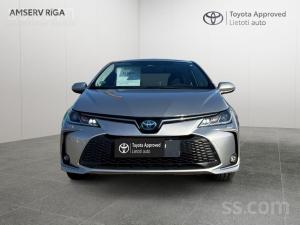 Grey Toyota Corolla 2024 in Riga, with an engine capacity of 1.80 L and mileage of 37 thousand km for 23900 €, photo 6 on AUTOMOTO.COM.LV