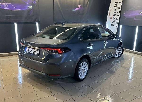 Pelēks Toyota Corolla 2025 Viļņa, ar dzinēja tilpumu 1.80 L un nobraukumu 46 tūkst. km par 22950 €, foto 2 vietnē AUTOMOTO.COM.LV
