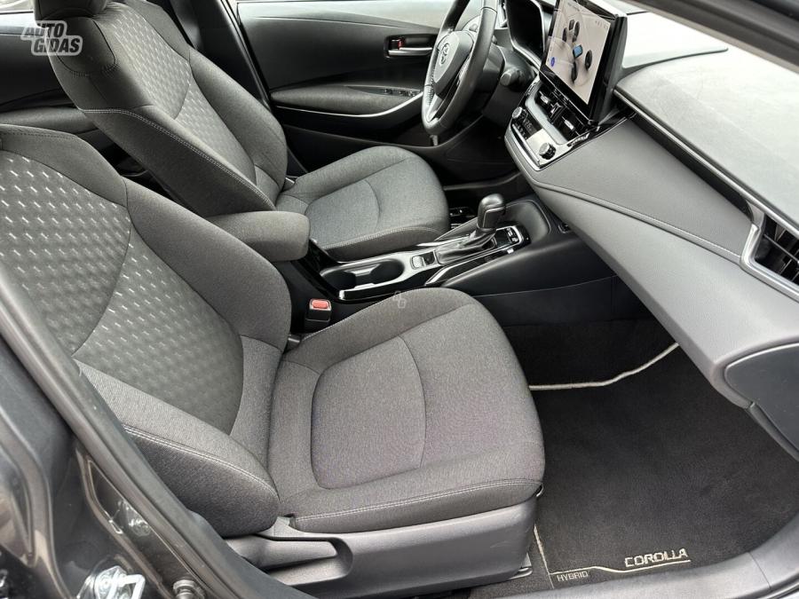 Grey Toyota Corolla 2025 in Avizieniai, with an engine capacity of 1.80 L and mileage of 46 thousand km for 22950 €, photo 5 on AUTOMOTO.COM.LV