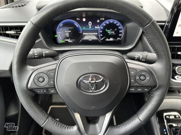 Pelēks Toyota Corolla 2025 Avižieniai, ar dzinēja tilpumu 1.80 L un nobraukumu 46 tūkst. km par 22950 €, foto 6 vietnē AUTOMOTO.COM.LV