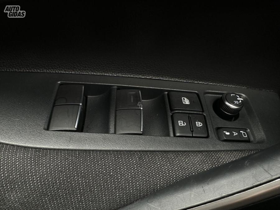 Grey Toyota Corolla 2025 in Avizieniai, with an engine capacity of 1.80 L and mileage of 46 thousand km for 22950 €, photo 22 on AUTOMOTO.COM.LV
