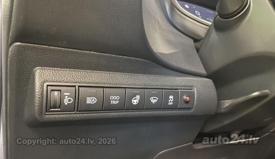 Grey Toyota Corolla 2025 in Tallinn, with an engine capacity of 1.80 L and mileage of 33 thousand km for 27890 €, photo 19 on AUTOMOTO.COM.LV