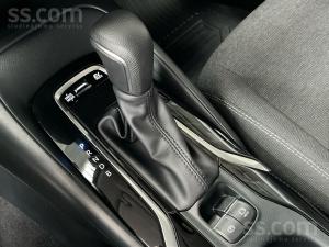 Pelēks Toyota Corolla 2025 Rīga, ar dzinēja tilpumu 1.80 L un nobraukumu 16 tūkst. km par 23990 €, foto 16 vietnē AUTOMOTO.COM.LV