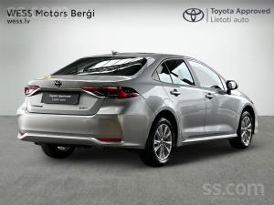 Pelēks Toyota Corolla 2025 Rīga, ar dzinēja tilpumu 1.80 L un nobraukumu 10 tūkst. km par 23990 €, foto 3 vietnē AUTOMOTO.COM.LV