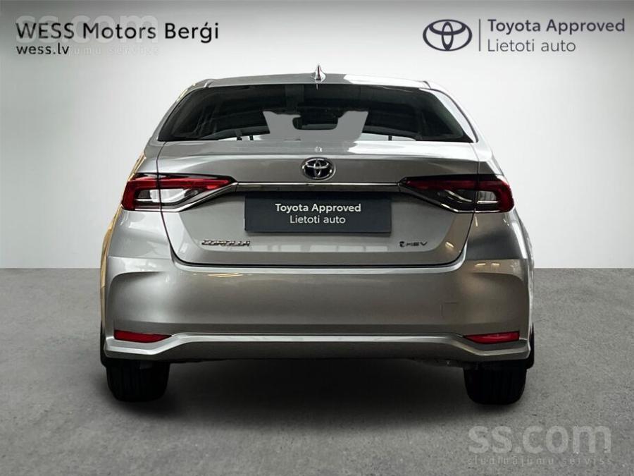 Pelēks Toyota Corolla 2025 Rīga, ar dzinēja tilpumu 1.80 L un nobraukumu 10 tūkst. km par 23990 €, foto 5 vietnē AUTOMOTO.COM.LV