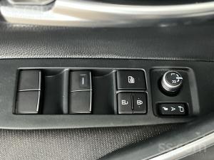 Pelēks Toyota Corolla 2025 Rīga, ar dzinēja tilpumu 1.80 L un nobraukumu 10 tūkst. km par 23990 €, foto 19 vietnē AUTOMOTO.COM.LV