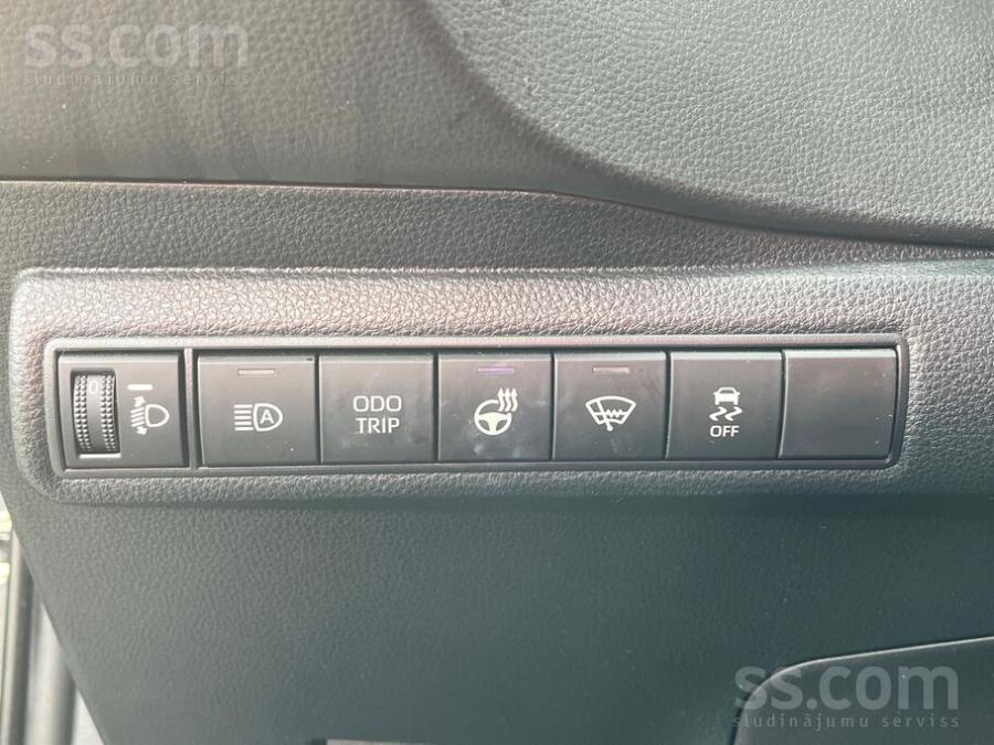 Pelēks Toyota Corolla 2025 Rīga, ar dzinēja tilpumu 1.80 L un nobraukumu 6 tūkst. km par 23990 €, foto 17 vietnē AUTOMOTO.COM.LV