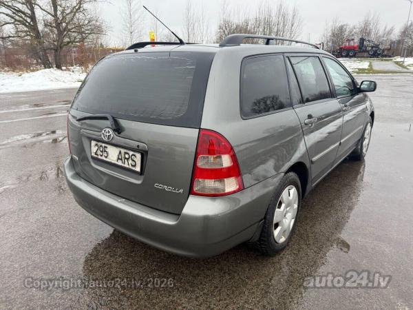 Pelēks Toyota Corolla 2003 Tallina, ar dzinēja tilpumu 1.60 L un nobraukumu 299 tūkst. km par 999 €, foto 3 vietnē AUTOMOTO.COM.LV