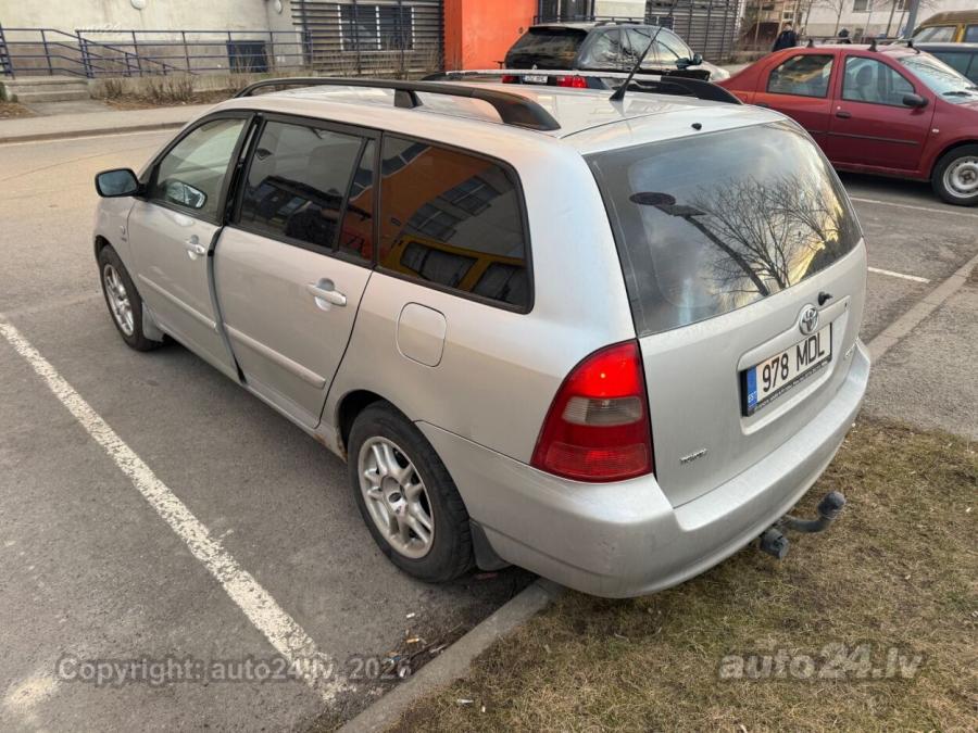 Grey Toyota Corolla 2003 in Tallinn, with an engine capacity of 1.60 L and mileage of 378 thousand km for 1299 €, photo 4 on AUTOMOTO.COM.LV