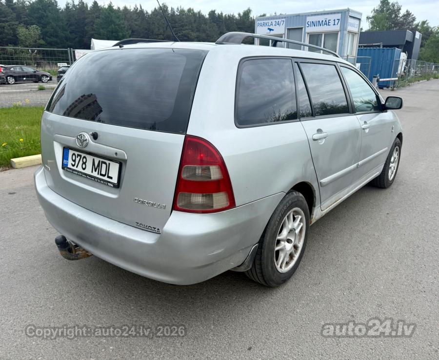 Pelēks Toyota Corolla 2003 Tallina, ar dzinēja tilpumu 1.60 L un nobraukumu 370 tūkst. km par 999 €, foto 4 vietnē AUTOMOTO.COM.LV