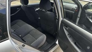 Pelēks Toyota Corolla 2003 Viļņa, ar dzinēja tilpumu 2.00 L un nobraukumu 311 tūkst. km par 1900 €, foto 11 vietnē AUTOMOTO.COM.LV