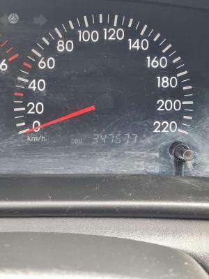 Pelēks Toyota Corolla 2003 Viļņa, ar dzinēja tilpumu 2.00 L un nobraukumu 348 tūkst. km par 600 €, foto 15 vietnē AUTOMOTO.COM.LV