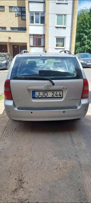 Grey Toyota Corolla 2003 in Vilnius, with an engine capacity of 1.60 L and mileage of 248 thousand km for 2200 €, photo 6 on AUTOMOTO.COM.LV