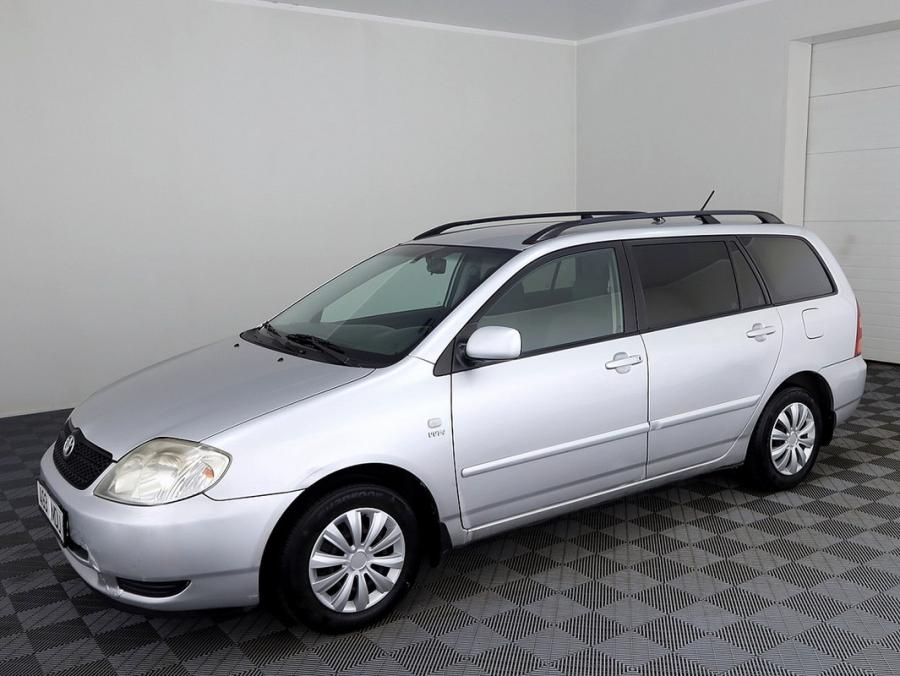 Grey Toyota Corolla 2003 in Tallinn, with an engine capacity of 1.40 L and mileage of 236 thousand km for 1099 €, photo 3 on AUTOMOTO.COM.LV