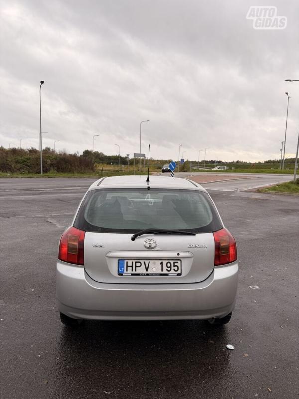 Toyota Corolla 2003 Panevēža vietnē Pelēks Toyota Corolla 2003 Panevēža, ar dzinēja tilpumu 2.00 L un nobraukumu 260 tūkst. km par 800 €, foto 3 vietnē AUTOMOTO.COM.LV