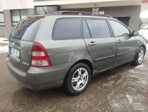 Grey Toyota Corolla 2004 in Vilnius, with an engine capacity of 2.00 L and mileage of 275 thousand km for 599 €, photo 4 on AUTOMOTO.COM.LV