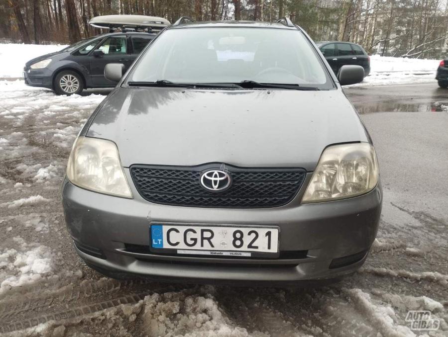 Grey Toyota Corolla 2004 in Vilnius, with an engine capacity of 2.00 L and mileage of 275 thousand km for 599 €, photo 5 on AUTOMOTO.COM.LV