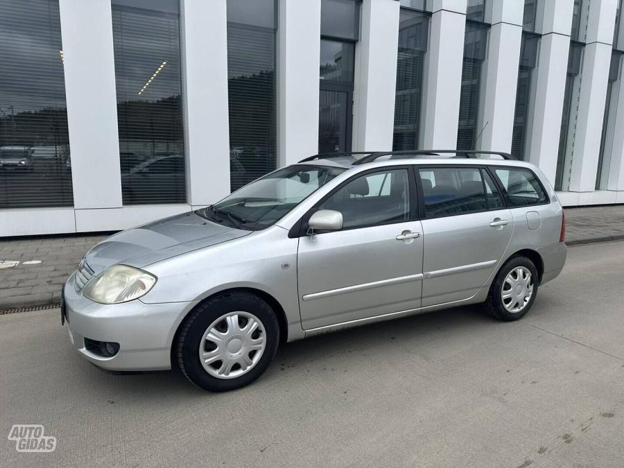 Grey Toyota Corolla 2004 in Vilnius, with an engine capacity of 1.60 L and mileage of 195 thousand km for 2950 €, photo 2 on AUTOMOTO.COM.LV