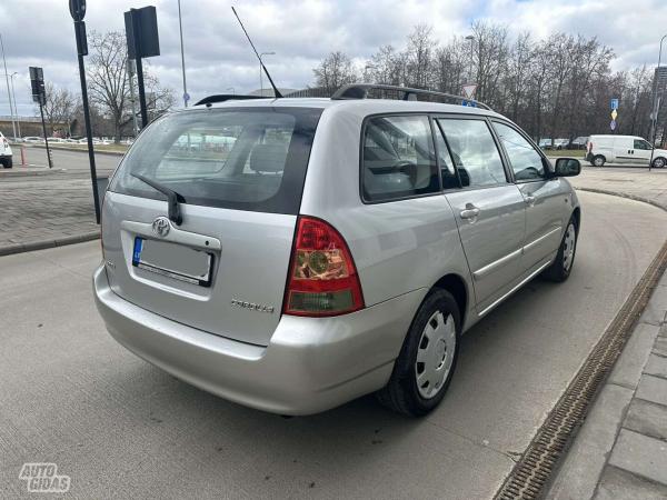 Pelēks Toyota Corolla 2004 Viļņa, ar dzinēja tilpumu 1.60 L un nobraukumu 195 tūkst. km par 2950 €, foto 6 vietnē AUTOMOTO.COM.LV