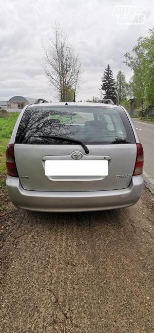 Grey Toyota Corolla 2004 in Kaunas, with an engine capacity of 1.40 L and mileage of 490 thousand km for 990 €, photo 5 on AUTOMOTO.COM.LV