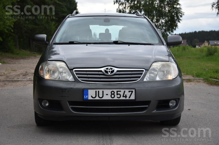 Grey Toyota Corolla 2004 in Riga, with an engine capacity of 1.40 L and mileage of 405 thousand km for 600 €, photo 9 on AUTOMOTO.COM.LV