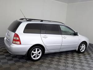 Pelēks Toyota Corolla 2004 Tallina, ar dzinēja tilpumu 1.60 L un nobraukumu 344 tūkst. km par 1996 €, foto 4 vietnē AUTOMOTO.COM.LV