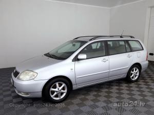 Grey Toyota Corolla 2004 in Tallinn, with an engine capacity of 2.00 L and mileage of 354 thousand km for 799 €, photo 3 on AUTOMOTO.COM.LV