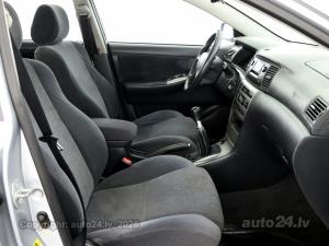 Grey Toyota Corolla 2004 in Tallinn, with an engine capacity of 2.00 L and mileage of 354 thousand km for 799 €, photo 7 on AUTOMOTO.COM.LV