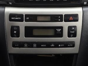 Pelēks Toyota Corolla 2004 Tallina, ar dzinēja tilpumu 2.00 L un nobraukumu 354 tūkst. km par 799 €, foto 9 vietnē AUTOMOTO.COM.LV