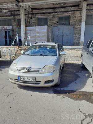 Серый Тойота Королла 2004 в Рига, объемом двигателя 1.40 л и пробегом 290 тыс. км за 600 €, фото  на AUTOMOTO.COM.LV