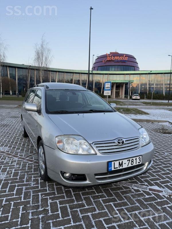 Grey Toyota Corolla 2005 in Tukums, with an engine capacity of 2.00 L and mileage of 240 thousand km for 1690 €, photo 7 on AUTOMOTO.COM.LV