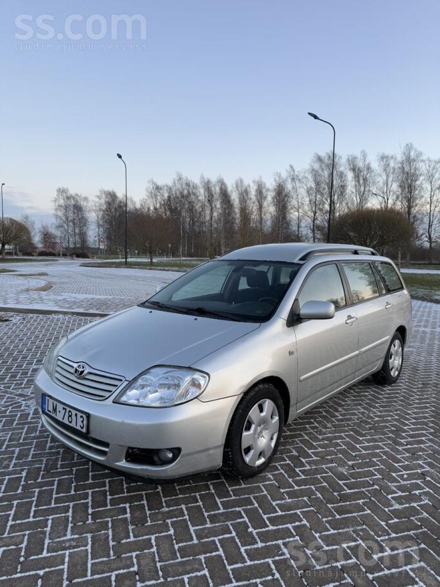 Grey Toyota Corolla 2005 in Tukums, with an engine capacity of 2.00 L and mileage of 240 thousand km for 1690 €, photo 21 on AUTOMOTO.COM.LV