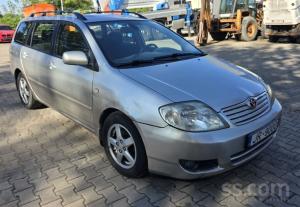 Grey Toyota Corolla 2005 in Riga, with an engine capacity of 2.00 L and mileage of 328 thousand km for 1400 €, photo  on AUTOMOTO.COM.LV