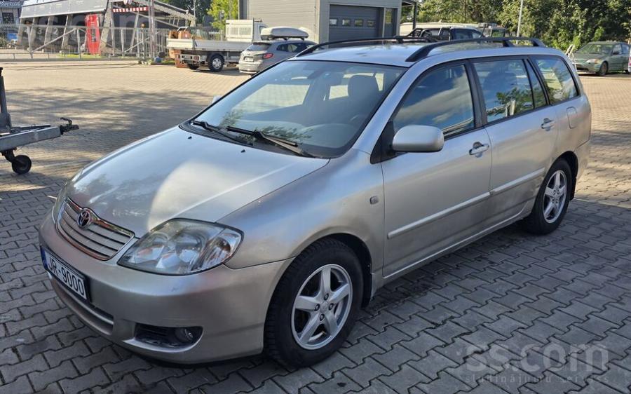 Grey Toyota Corolla 2005 in Riga, with an engine capacity of 2.00 L and mileage of 328 thousand km for 1400 €, photo 7 on AUTOMOTO.COM.LV