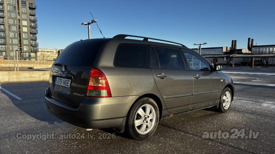 Pelēks Toyota Corolla 2006 Tallina, ar dzinēja tilpumu 1.60 L un nobraukumu 213 tūkst. km par 3400 €, foto 5 vietnē AUTOMOTO.COM.LV