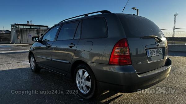 Pelēks Toyota Corolla 2006 Tallina, ar dzinēja tilpumu 1.60 L un nobraukumu 213 tūkst. km par 3400 €, foto 11 vietnē AUTOMOTO.COM.LV
