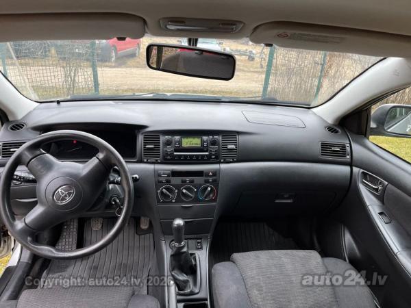 Pelēks Toyota Corolla 2006 Tallina, ar dzinēja tilpumu 1.40 L un nobraukumu 211 tūkst. km par 2300 €, foto 6 vietnē AUTOMOTO.COM.LV