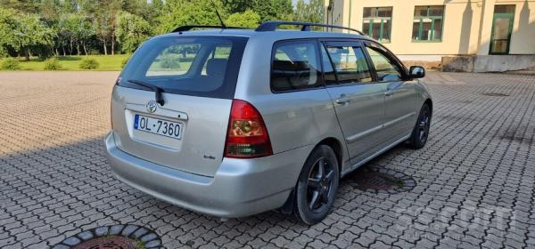 Grey Toyota Corolla 2006 in Riga, with an engine capacity of 1.40 L and mileage of 380 thousand km for 1600 €, photo 5 on AUTOMOTO.COM.LV