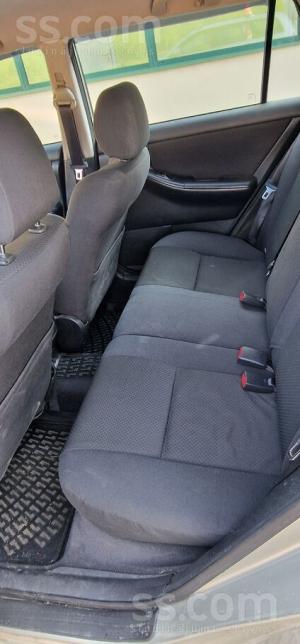 Grey Toyota Corolla 2006 in Riga, with an engine capacity of 1.40 L and mileage of 380 thousand km for 1600 €, photo 11 on AUTOMOTO.COM.LV