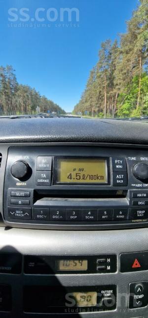 Pelēks Toyota Corolla 2006 Rīga, ar dzinēja tilpumu 1.40 L un nobraukumu 380 tūkst. km par 1500 €, foto 8 vietnē AUTOMOTO.COM.LV
