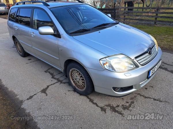 Pelēks Toyota Corolla 2007 Pērnava, ar dzinēja tilpumu 1.60 L un nobraukumu 194 tūkst. km par 3900 €, foto 1 vietnē AUTOMOTO.COM.LV