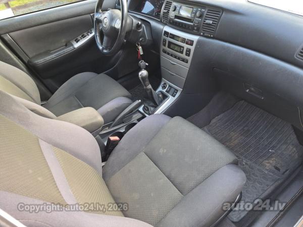 Pelēks Toyota Corolla 2007 Pērnava, ar dzinēja tilpumu 1.60 L un nobraukumu 194 tūkst. km par 3900 €, foto 7 vietnē AUTOMOTO.COM.LV