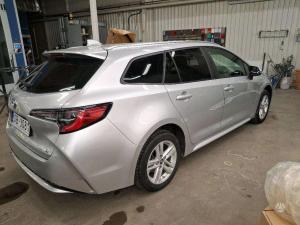 Grey Toyota Corolla 2019 in Vilnius, with an engine capacity of 1.80 L and mileage of 60 thousand km for 15800 €, photo 2 on AUTOMOTO.COM.LV