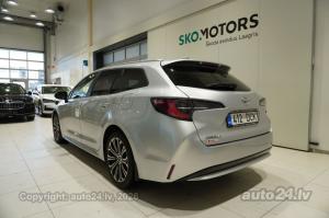 Pelēks Toyota Corolla 2019 Tallina, ar dzinēja tilpumu 1.20 L un nobraukumu 61 tūkst. km par 15900 €, foto 2 vietnē AUTOMOTO.COM.LV
