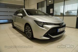 Pelēks Toyota Corolla 2019 Tallina, ar dzinēja tilpumu 1.20 L un nobraukumu 61 tūkst. km par 15900 €, foto 4 vietnē AUTOMOTO.COM.LV