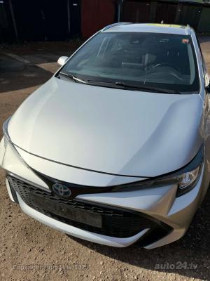 Pelēks Toyota Corolla 2019 Tallina, ar dzinēja tilpumu 1.80 L un nobraukumu 244 tūkst. km par 12222 €, foto  vietnē AUTOMOTO.COM.LV