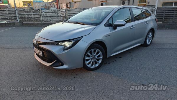 Grey Toyota Corolla 2019 in Tallinn, with an engine capacity of 1.80 L and mileage of 217 thousand km for 14390 €, photo 2 on AUTOMOTO.COM.LV