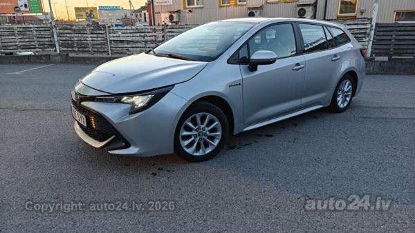 Grey Toyota Corolla 2019 in Tallinn, with an engine capacity of 1.80 L and mileage of 217 thousand km for 14390 €, photo 6 on AUTOMOTO.COM.LV