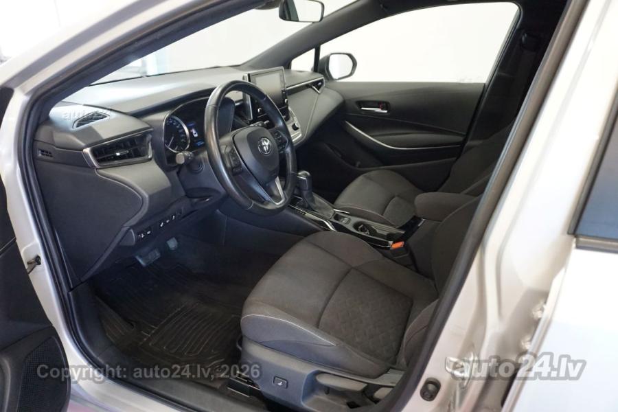 Grey Toyota Corolla 2019 in Tartu, with an engine capacity of 1.80 L and mileage of 116 thousand km for 16390 €, photo 12 on AUTOMOTO.COM.LV